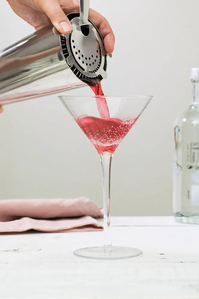 Drinks com Vodka - 5 Receitas Clássicas e Fáceis!